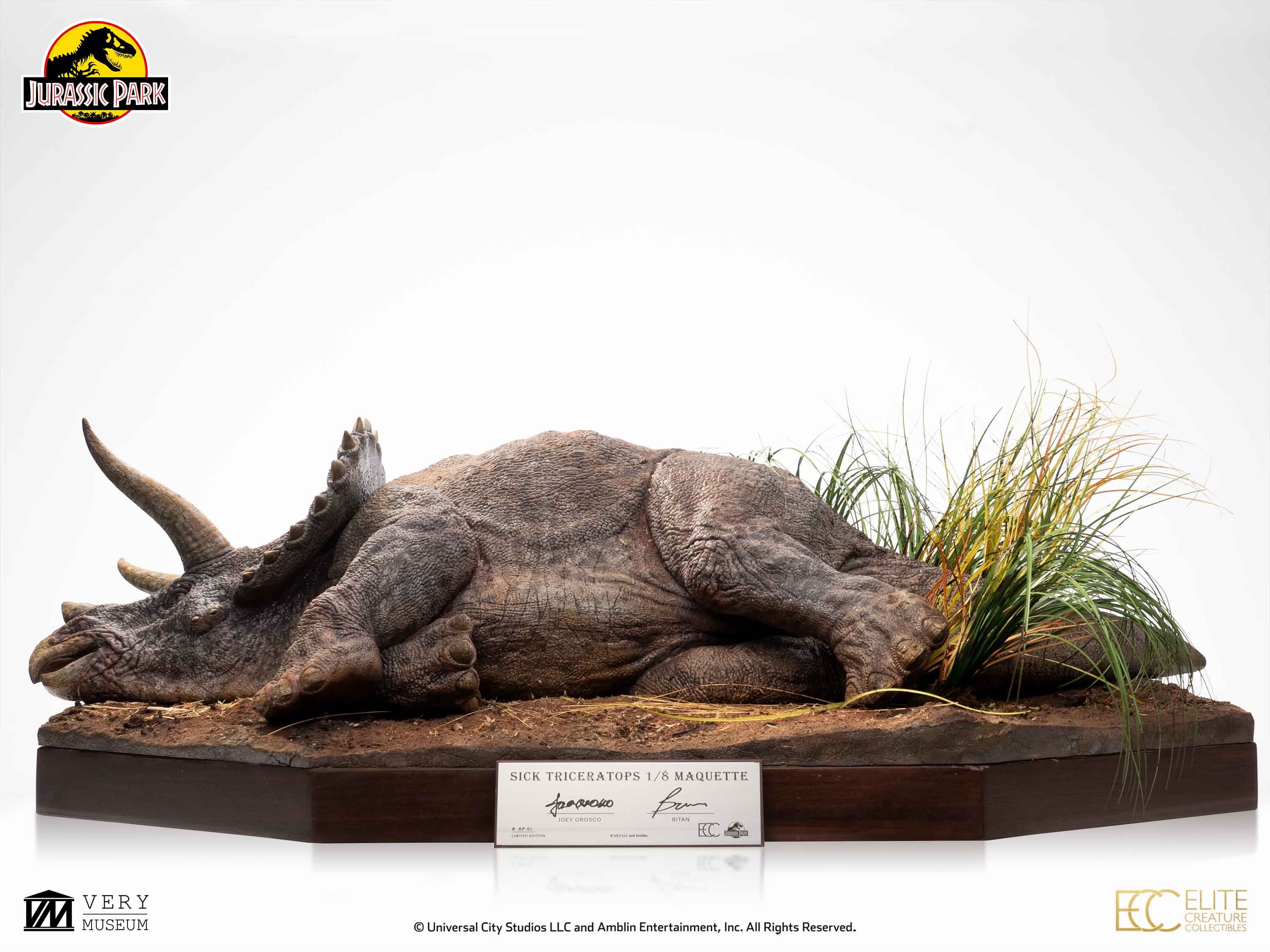 Jurassic Park Sick Triceratops – 1:8 Scale Maquette : Cinemaquette ...